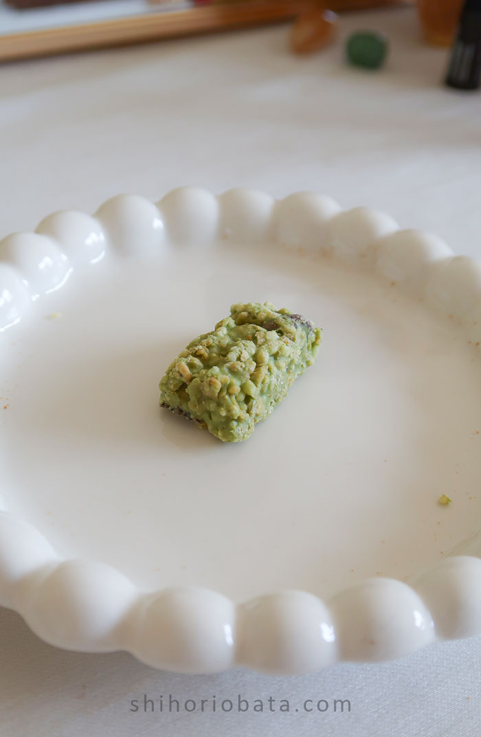 Sakuraco Review - What's Inside this Japanese Snack Box?